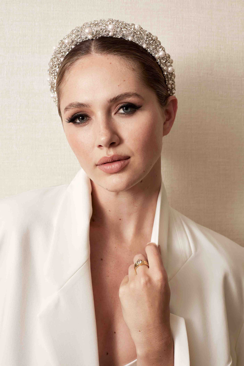 Gina Crystal Halo – Victoria Percival